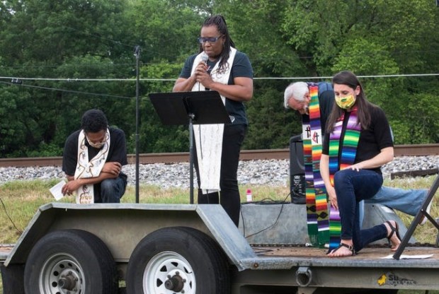 McKendree Pastor Stephen Handy Helps Lead Service of Remembrance and ...